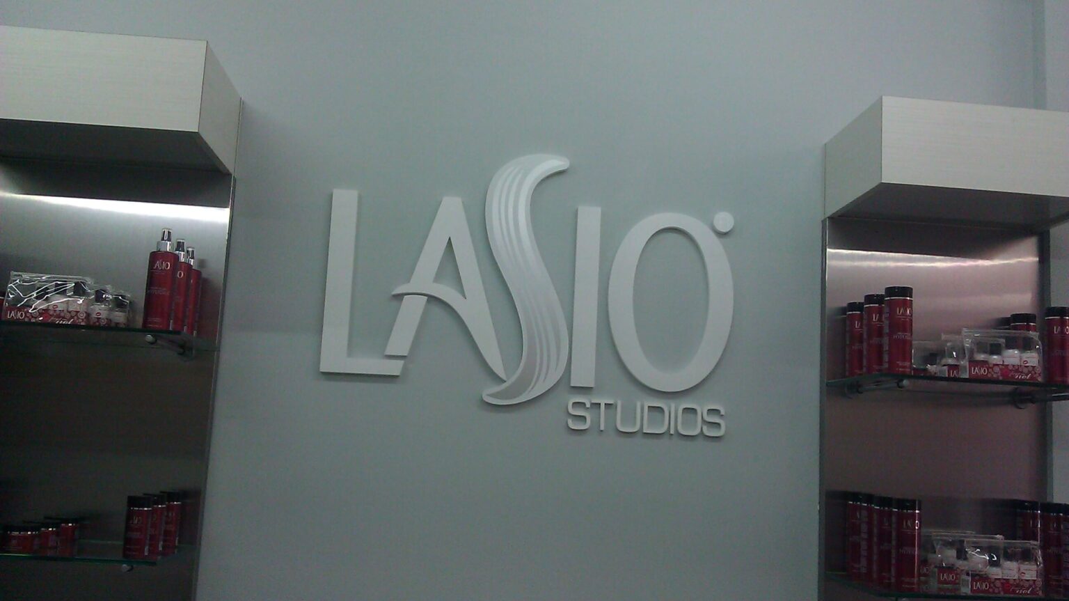 3D Dimensional Letter Signs and Logo Graphics Installation Specialists – Gogi Visuals