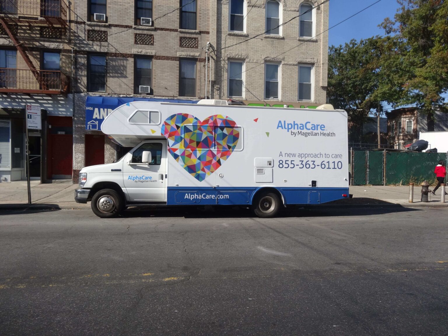 Motorhome and Camper Vinyl Wrap Graphics Installation Professionals ...